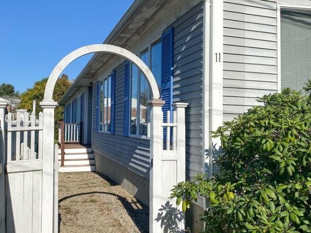 3 BR, 3 BA Apartment 11 Lime St, Marblehead, MA 1945