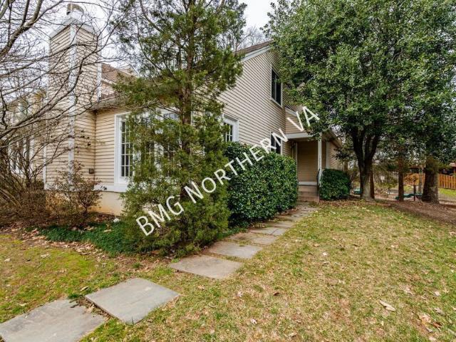 3 BR, 3 BA Apartment 12536 FLATWOOD CIR, FAIRFAX, VA 22033