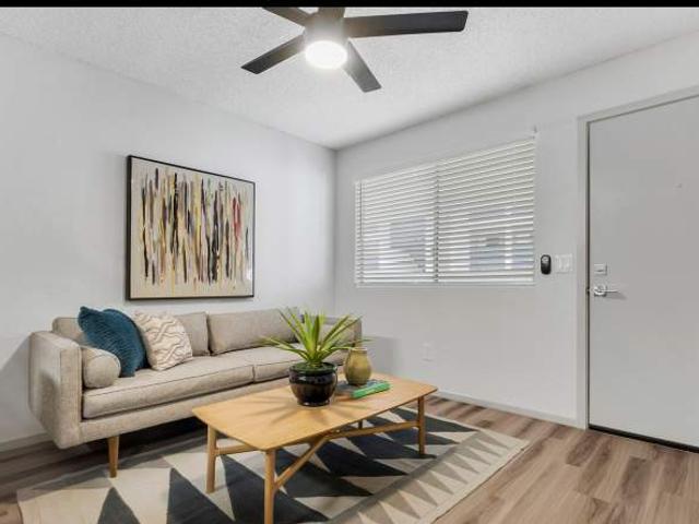3 BR, 3 BA Apartment 1350 E Northern Ave, Phoenix, AZ 85020