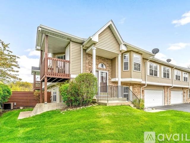 3 BR, 3 BA Apartment 13843 Cambridge Circle, Unit 13843, Plainfield, IL 60544