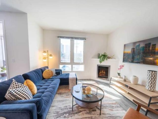 3 BR, 3 BA Apartment 138 N Beaudry Ave, Los Angeles, CA 90012