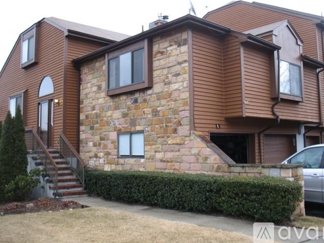 3 BR, 3 BA Apartment 1 Schindler Drive, Rockaway, NJ 07866