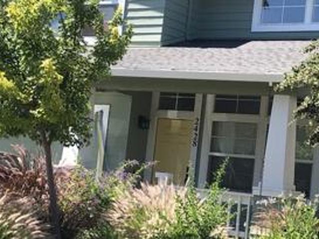 3 BR, 3 BA Apartment 2428 Halsey Cir, Davis, CA 95618