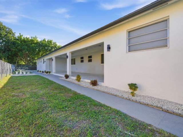 3 BR, 3 BA Apartment 2440 Hayes Street, Hollywood, FL 33020