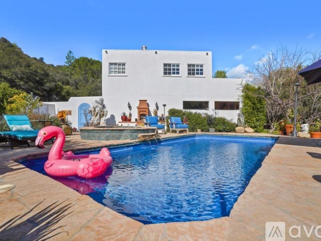 3 BR, 3 BA Apartment 24683 Dry Canyon Cold Creek Rd, Calabasas, CA 91302