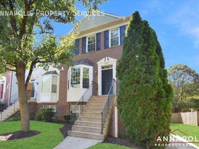 3 BR, 3 BA Apartment 2489 Revere Court, Crofton, MD 21114