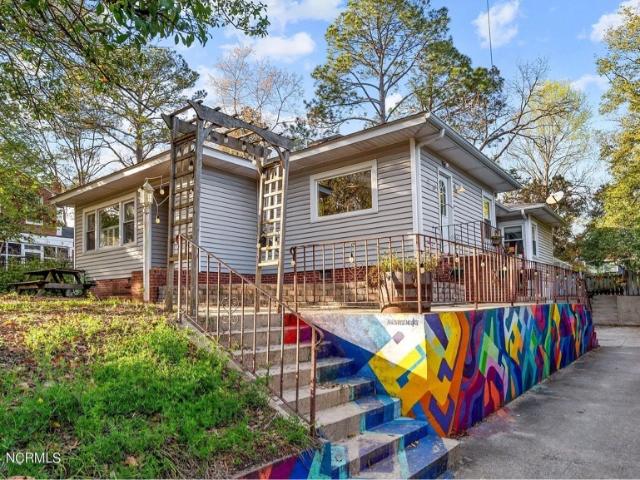 3 BR, 3 BA Apartment 2503 E 5th St, Greenville, NC 27858