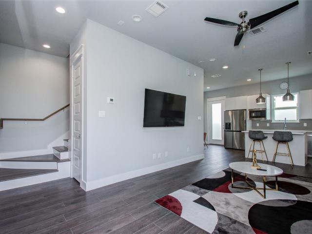 3 BR, 3 BA Apartment 2549 Hollister Road, Houston, TX 77080