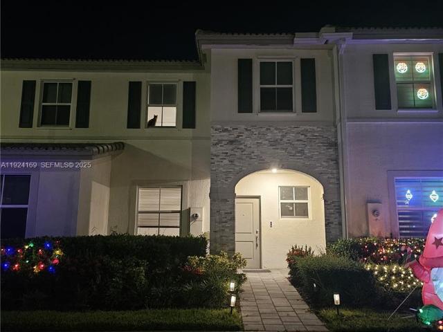 3 BR, 3 BA Apartment 2637 Southeast 17th Street, Homestead, FL 33035