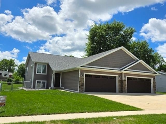 3 BR, 3 BA Apartment 2721 Kellogg Avenue, Unit 1, Janesville, WI 53546