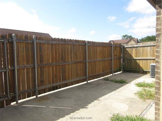 3 BR, 3 BA Apartment 2907 Old Ironsides Drive, College Station, TX 77845