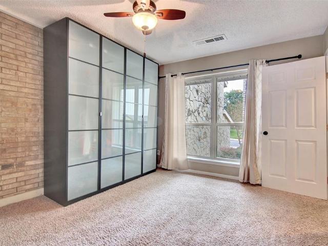 3 BR, 3 BA Apartment 2933 Country Pl Circle, Carrollton, TX 75006