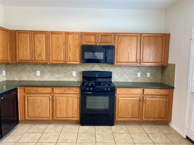 3 BR, 3 BA Apartment 29726 Sullivan Oaks Drive, Spring, TX 77386