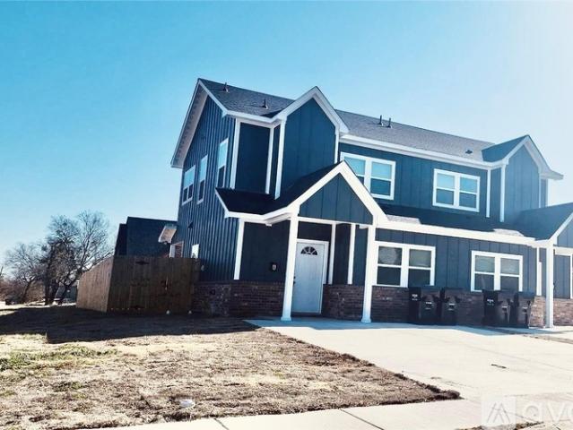 3 BR, 3 BA Apartment 2005 Stuart St, Unit A, Greenville, TX 75401