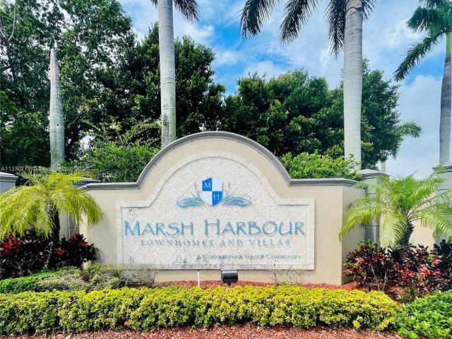 3 BR, 3 BA Apartment 2020 Freeport Dr, Riviera Beach, FL 33404