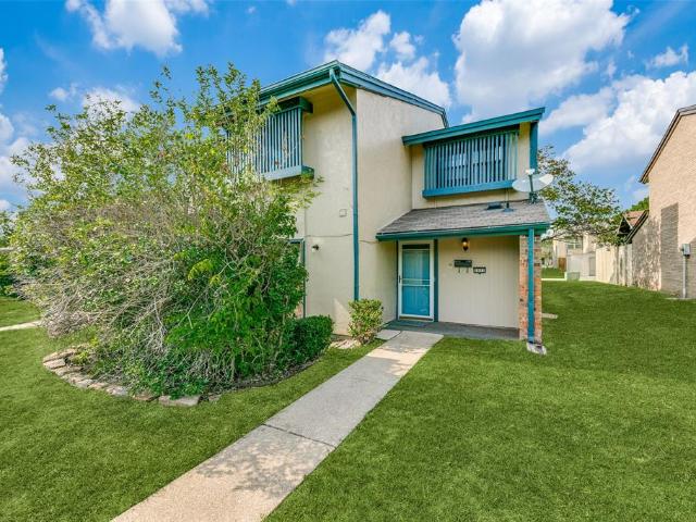 3 BR, 3 BA Apartment 2023 Ct Pl, Garland, TX 75041