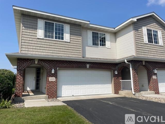 3 BR, 3 BA Apartment 20579 Hampshire Way, Unit 20579, Lakeville, MN 55044