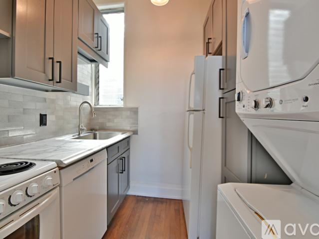 3 BR, 3 BA Apartment 209 West Fifth Avenue, Unit 304, Knoxville, TN 37917