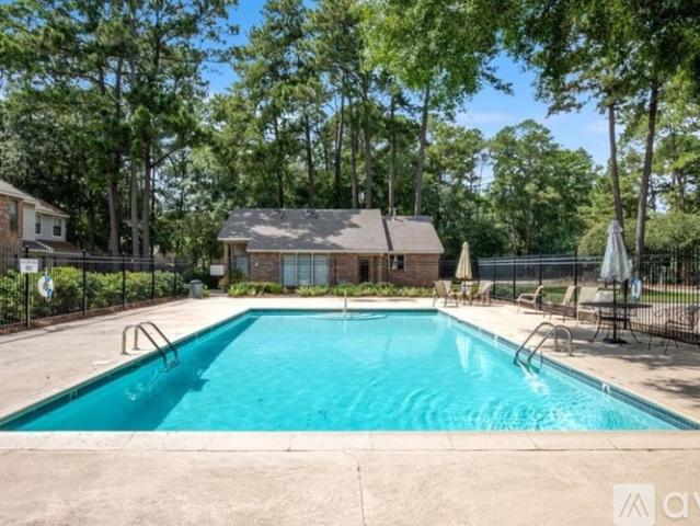 3 BR, 3 BA Apartment 215 Pineridge Court, Unit 215, Mandeville, LA 70448