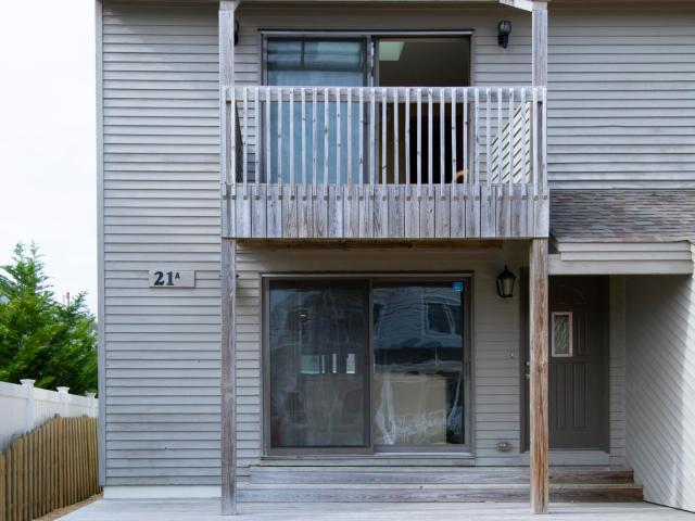 3 BR, 3 BA Apartment 21 Brown Ave, LAVALLETTE, NJ 08735