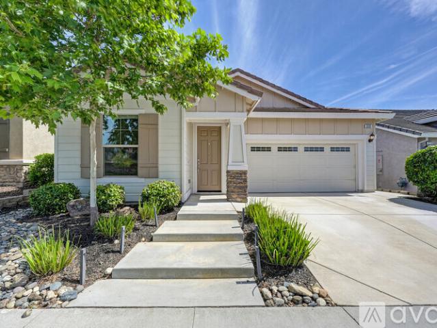 3 BR, 3 BA Apartment 2232 Ranch View Drive, Rocklin, CA 95765
