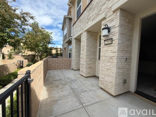 3 BR, 3 BA Apartment 22938 Harvest Mill Cir, Santa Clarita, CA 91350
