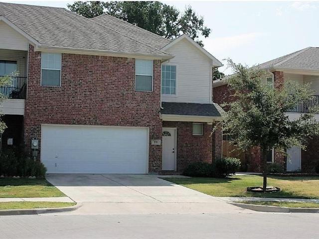 3 BR, 3 BA Apartment 232 Seva Court, Irving, TX 75061