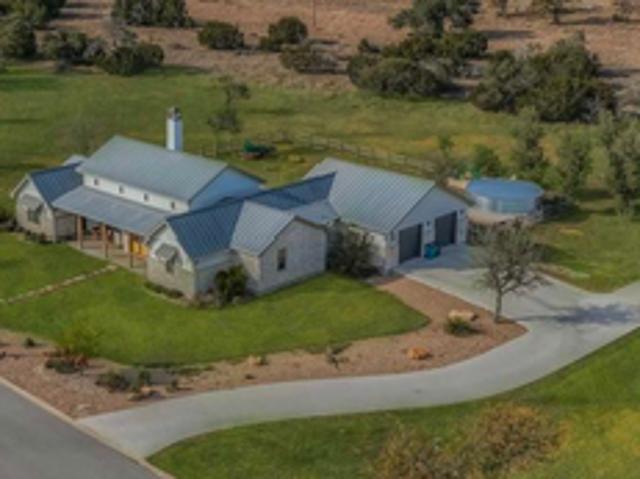3 BR, 3 BA Apartment 235 Mr Charlie Lane, Round Mountain, TX 78663