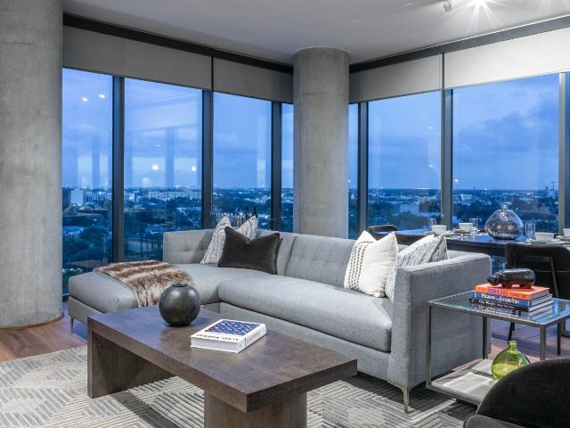 3 BR, 3 BA Apartment 3410 Yoakum Blvd, Houston, TX 77006
