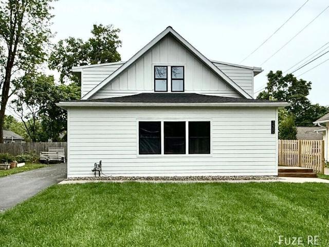 3 BR, 3 BA Apartment 3460 Livingston Ave, Orono, MN 55391