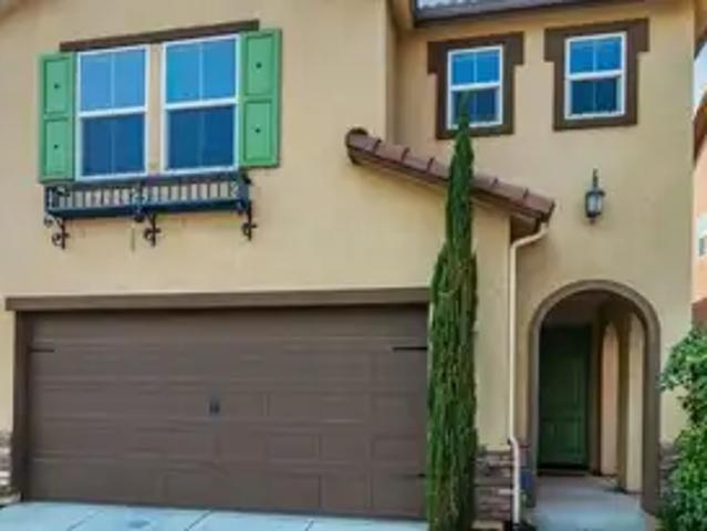 3 BR, 3 BA Apartment 3674 Alcove Way, Clovis, CA 93619
