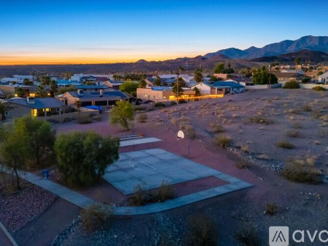 3 BR, 3 BA Apartment 3924 Cherry Tree Blvd, Lake Havasu City, AZ 86406