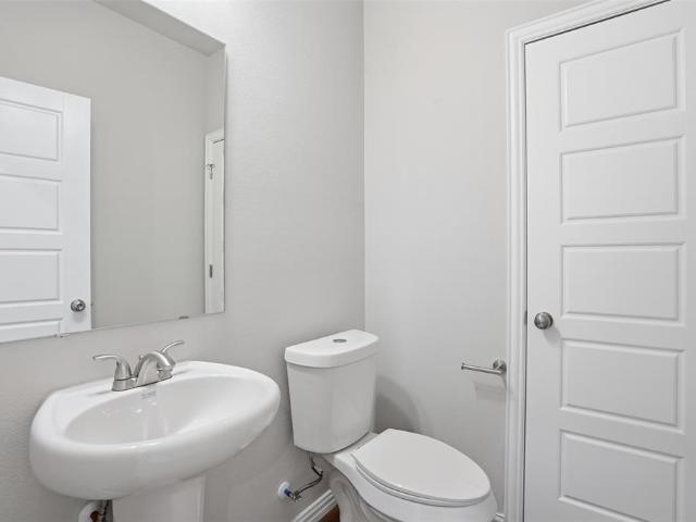 3 BR, 3 BA Apartment 303 Eastland Street, Cleburne, TX 76031