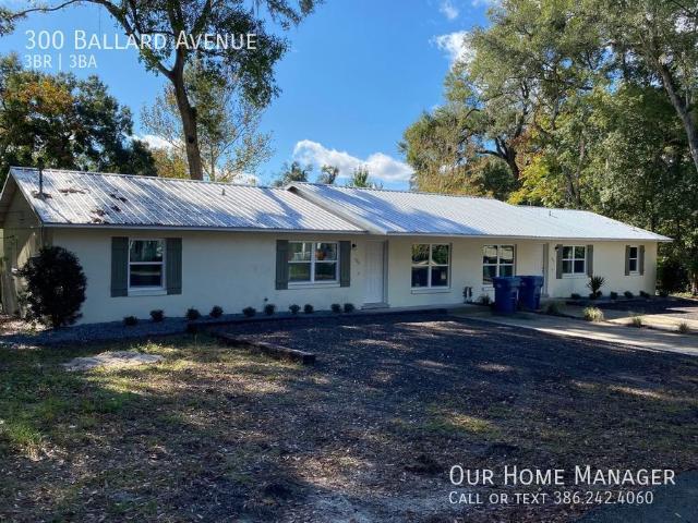 3 BR, 3 BA Apartment 300 Ballard Avenue, DeLand, FL 32724