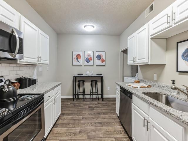 3 BR, 3 BA Apartment 300 Sudbury Drive Unit 3015, Cary, NC 27513