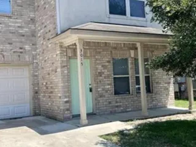 3 BR, 3 BA Apartment 3015 Douglas Fir Dr, New Braunfels, TX 78130