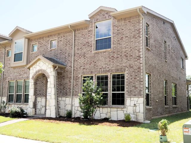 3 BR, 3 BA Apartment 3117 Solana Circle, Denton, TX 76207