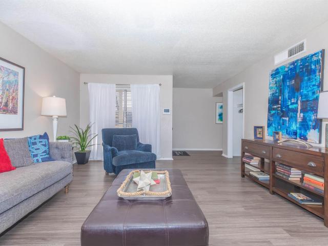 3 BR, 3 BA Apartment 3125 Crestdale Drive, Houston, TX 77080