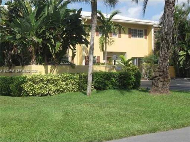 3 BR, 3 BA Apartment 3141 North Palm Aire Drive, Pompano Beach, FL 33069