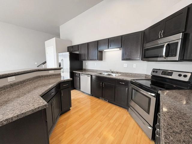 3 BR, 3 BA Apartment 3241 8th St NE Unit 3468, Minot, ND 58703