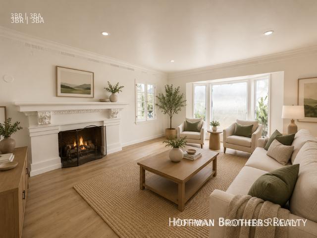 3 BR, 3 BA Apartment 334 N Gardner St, Los Angeles, CA 90036