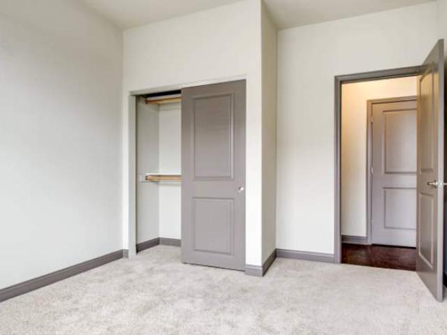 3 BR, 3 BA Apartment 335 Double Creek Dr, Plainfield, IN 46168