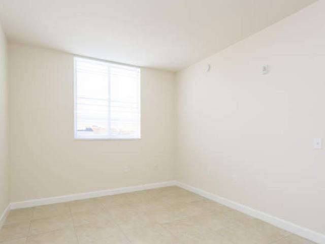 3 BR, 3 BA Apartment 4400 NW 79th Ave, Doral, FL 33166