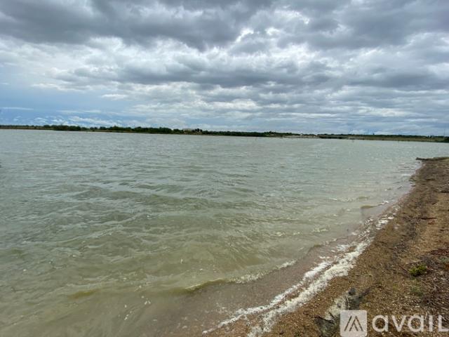 3 BR, 3 BA Apartment 4534 North Shore Drive, The Colony, TX 75056