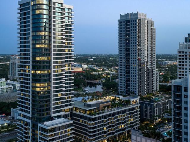 3 BR, 3 BA Apartment 477 SW 1st Avenue Unit 2714, Fort Lauderdale, FL 33301