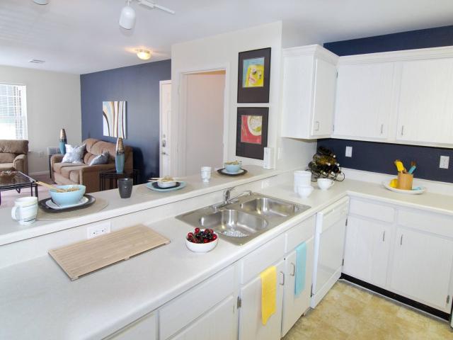 3 BR, 3 BA Apartment 4915 Belle Chase Blvd Unit 0123A, Lansing, MI 48910