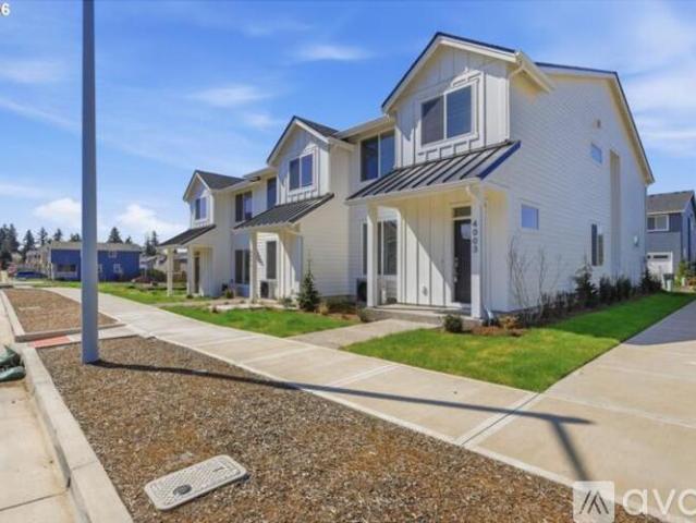 3 BR, 3 BA Apartment 4003 SW Royal Ave, Gresham, OR 97080
