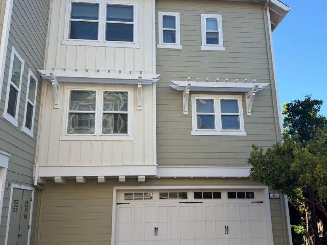 3 BR, 3 BA Apartment 401 S Hummingbird Ln, San Mateo, CA 94402