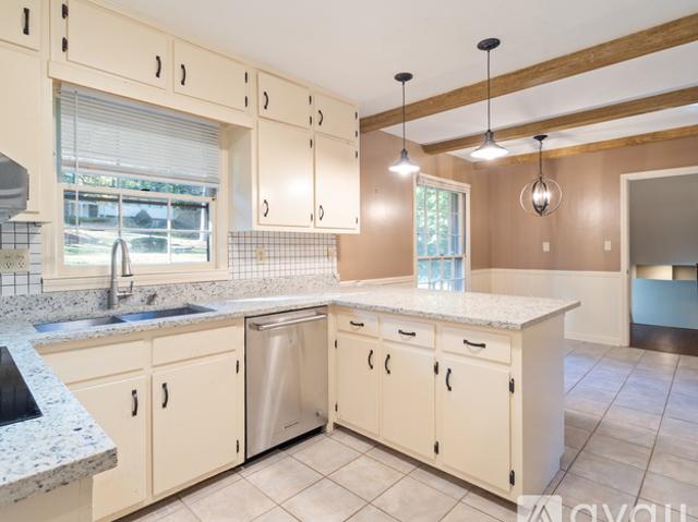 3 BR, 3 BA Apartment 415 Amberidge Trail Northwest, Atlanta, GA 30328