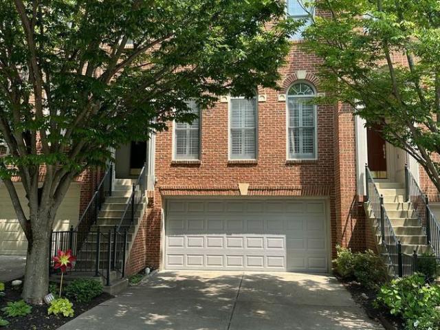 3 BR, 3 BA Apartment 4185 Lord Culpeper Lane, Fairfax, VA 22030